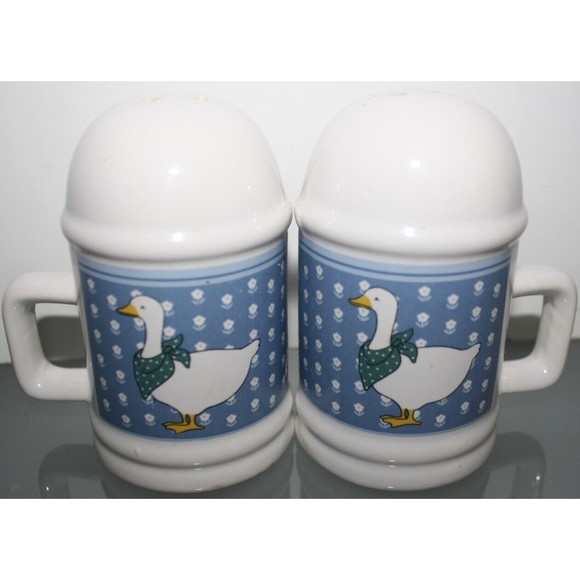 Unbranded | Kitchen | Vintage Ceramic Goose Themed Salt And Pepper ...